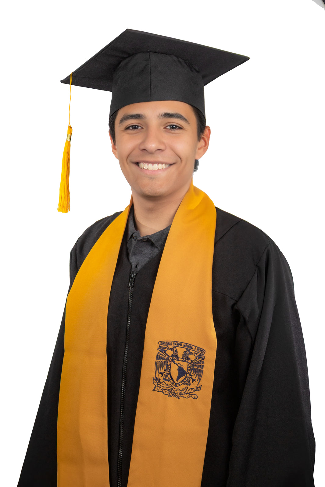 Togas y Birretes de Graduación – Mundo Graduaciones